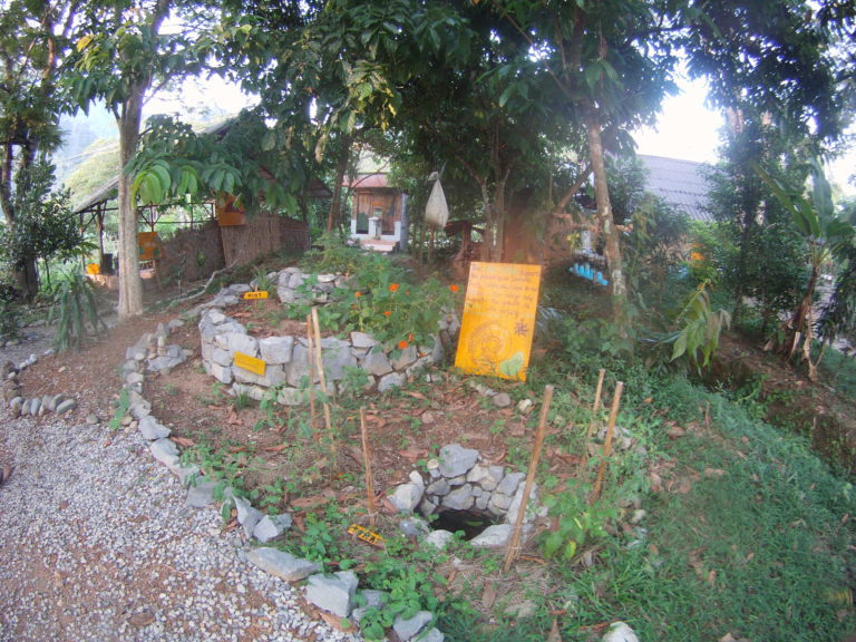 LAOS: Sae Lao Project & Equal Education For All (EEFA) - Vagabundler