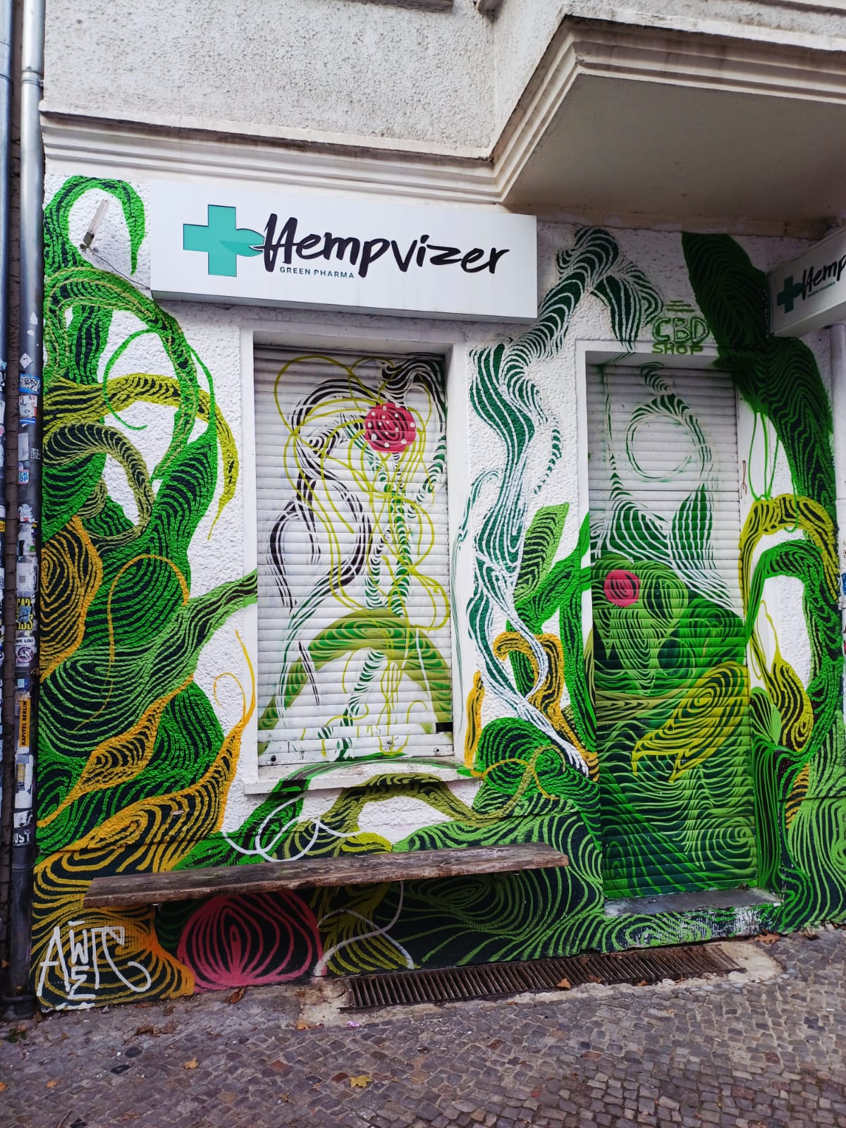 GERMANY: Streetart Berlin - Friedrichshain - Gabriel Max 8 - AWER ...